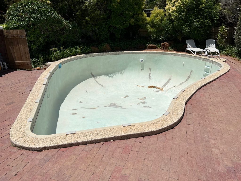 Shop Online Crisp White Pool Paint kit in $198.00 | BG Coatings