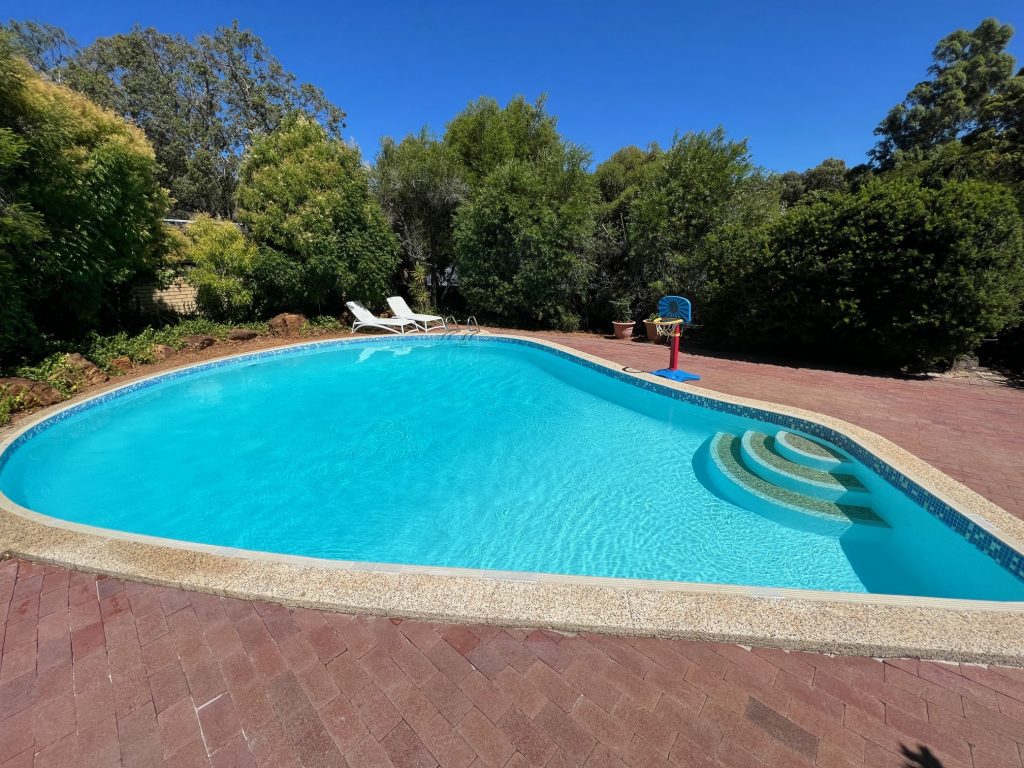 Shop Online Crisp White Pool Paint kit in $198.00 | BG Coatings